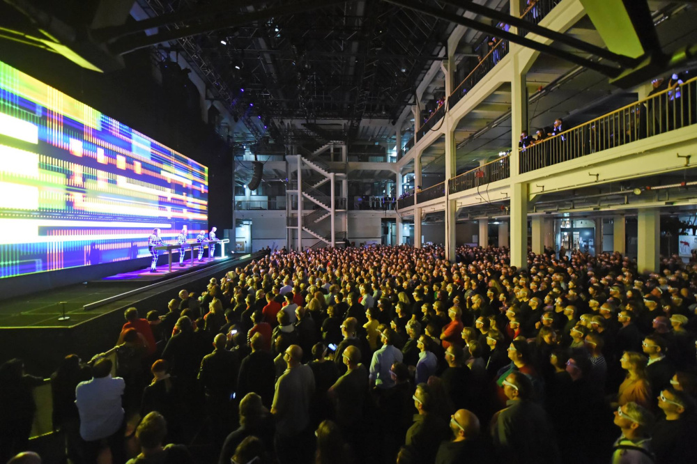 25 Jahre – Das ZKM präsentiert: KRAFTWERK | ZKM