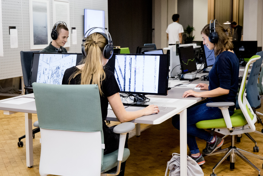 Programming with environmental sensors | ZKM