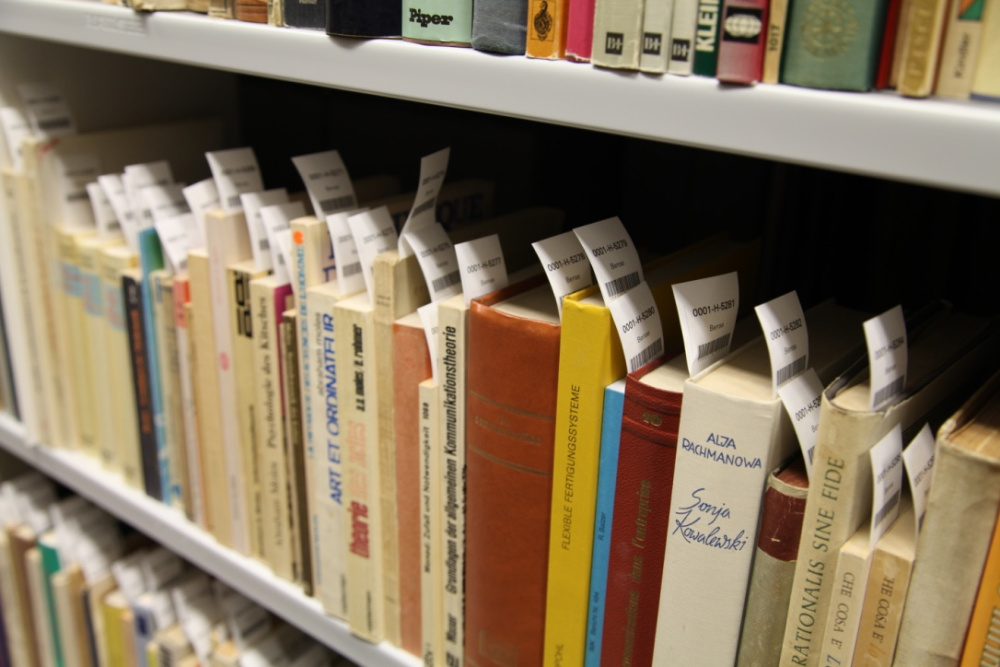Special collections of the library | ZKM
