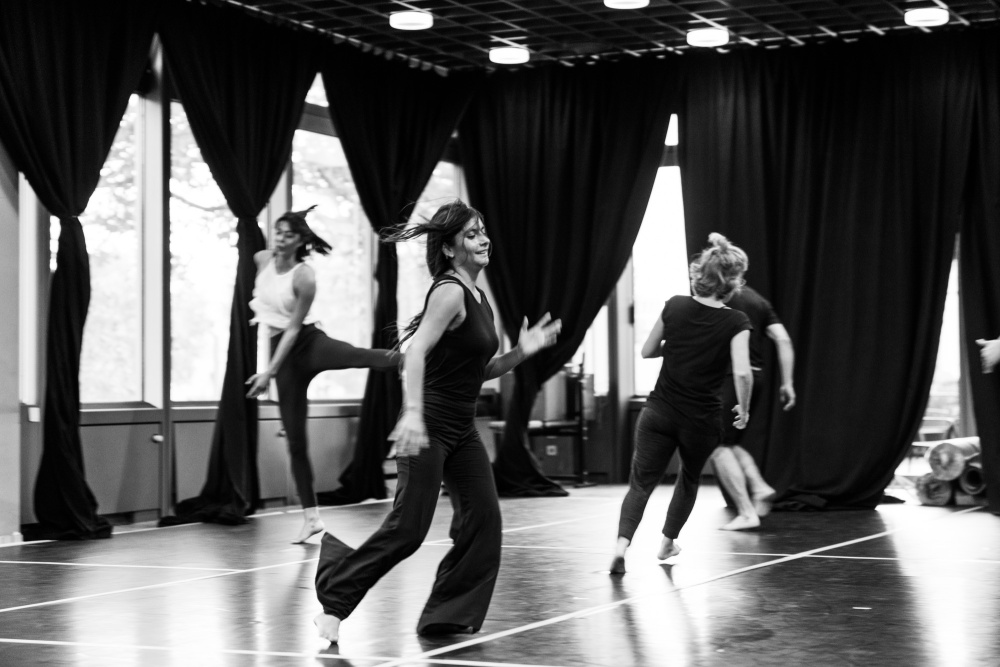 Movement Research Session mit INTER-ACTIONS im a_space | ZKM